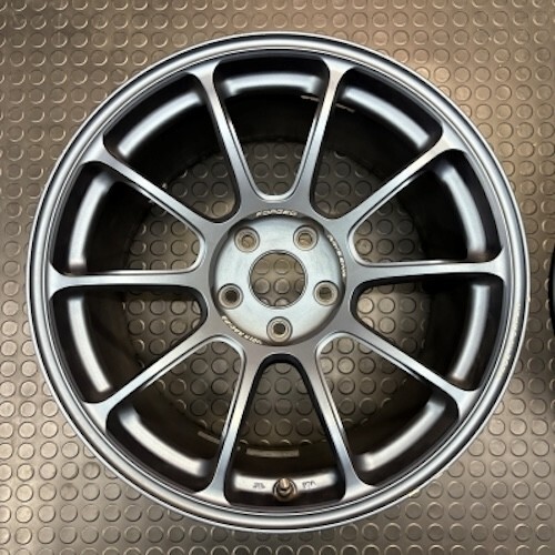 Rays ZE40 18x10J +39, 5Hx114.3 GB Color Used PAIR ONLY | eBay