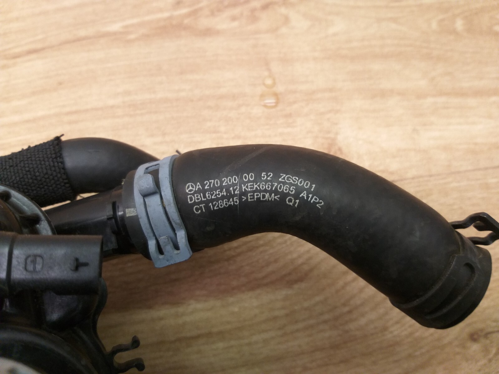 Mercedes W246 180 Benzin M270 Motor Kühler Thermostat Ventil Gehäuse ...