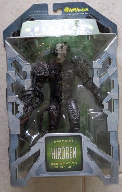 Star Trek Borg Assimilation Hirogen 2 of 3 Art Asylum 8 Inch Figure ...