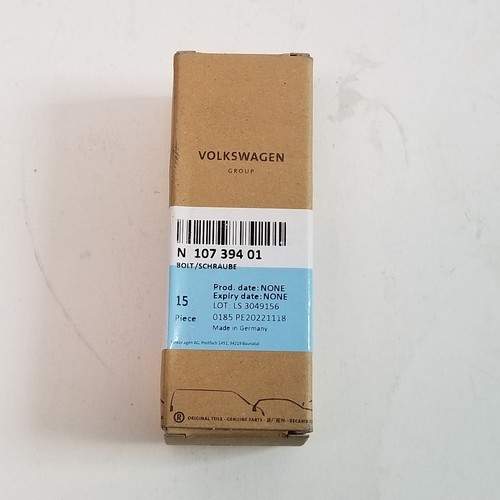 Volkswagen N 107 394 01 Lot Of 15 OEM M6X90 Vacuum Pump Bolts N10739401 ...