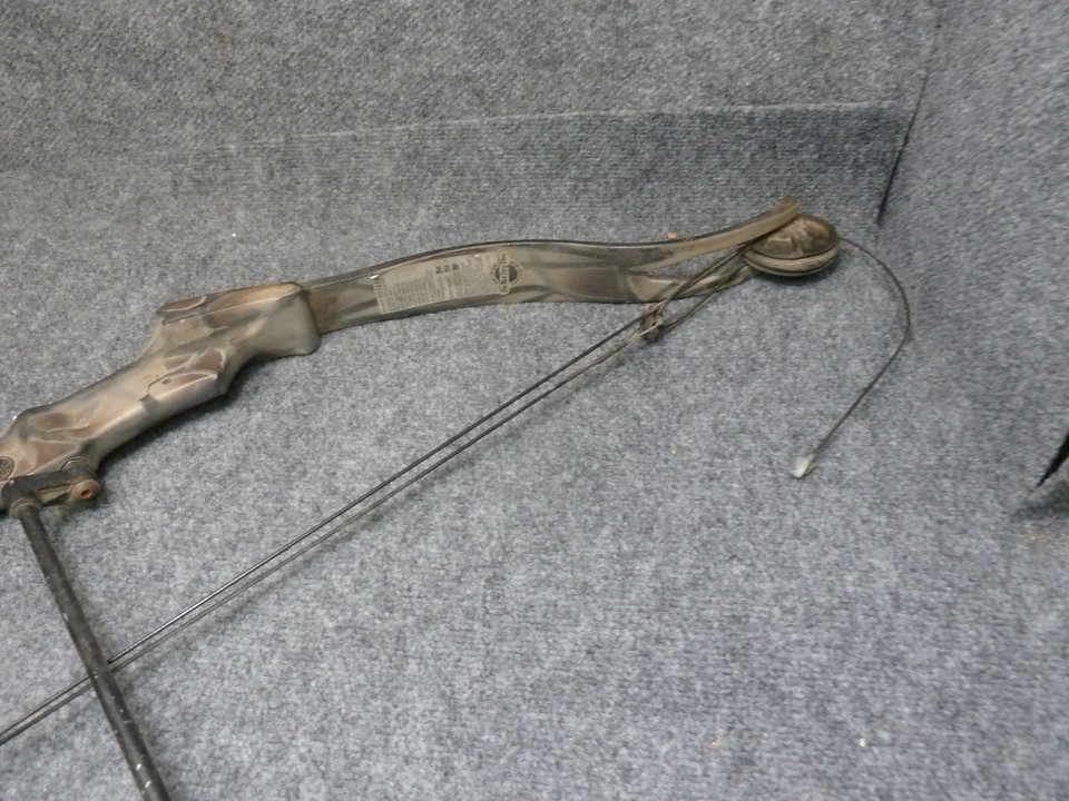 Vintage 90S BEAR ARCHERY WHITETAIL LEGEND BOW | eBay