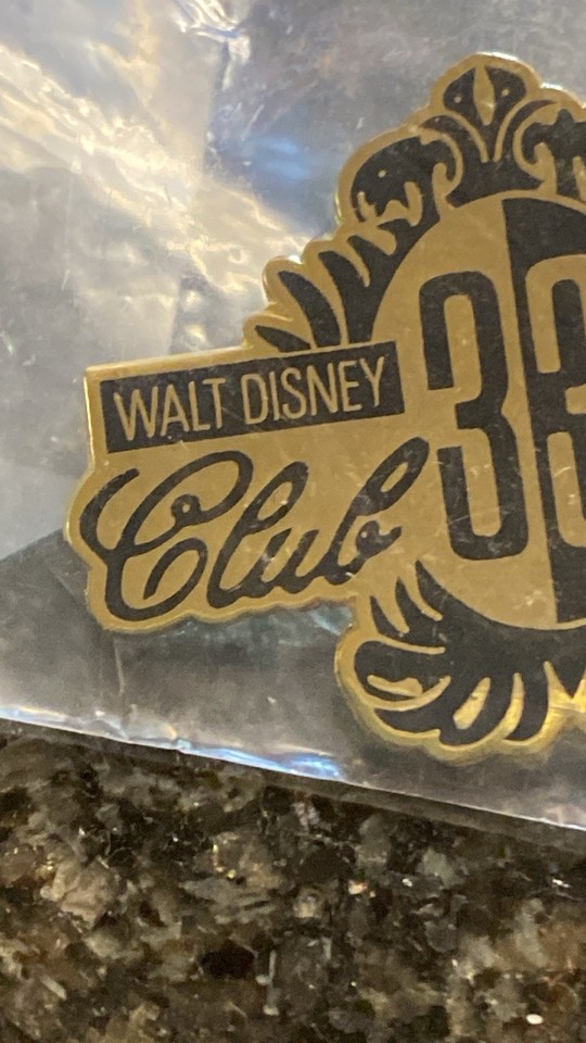 RARE Club 33 30th Anniversary Disneyland Walt Disney Error Pin SEALED ...