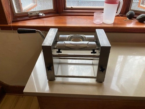 Somerset SPM-45 Manual Pastry and Turnover Machine (DS3 Mold) | eBay