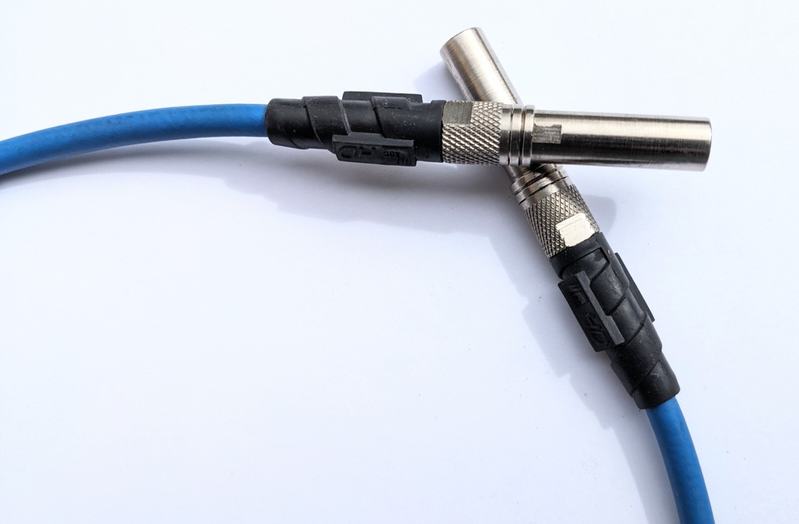 B2VX Blue HD Video Patch Cord, ADC 051101, Belden 1505F cable, 2-foot ...
