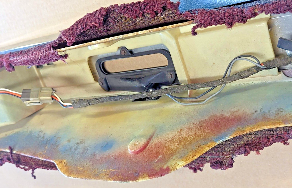 1964 1965 OLDSMOBILE CUTLASS F85 AT FLOORSHIFT CENTER CONSOLE OEM | eBay