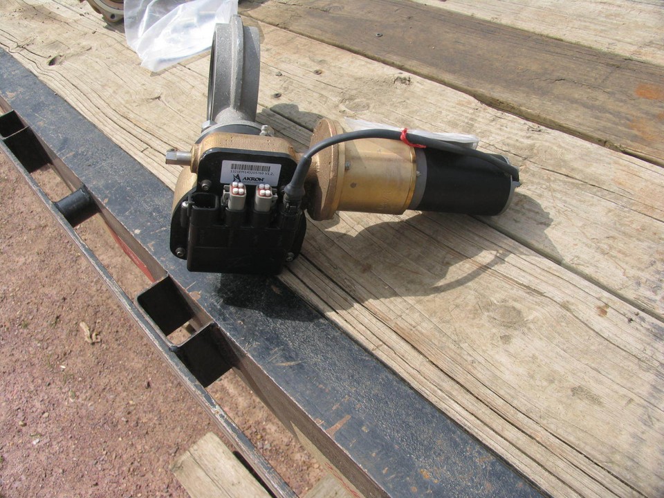 Akron Heavy Duty Swing Out Ball Valve 3" Electronic Actuator Complete ...