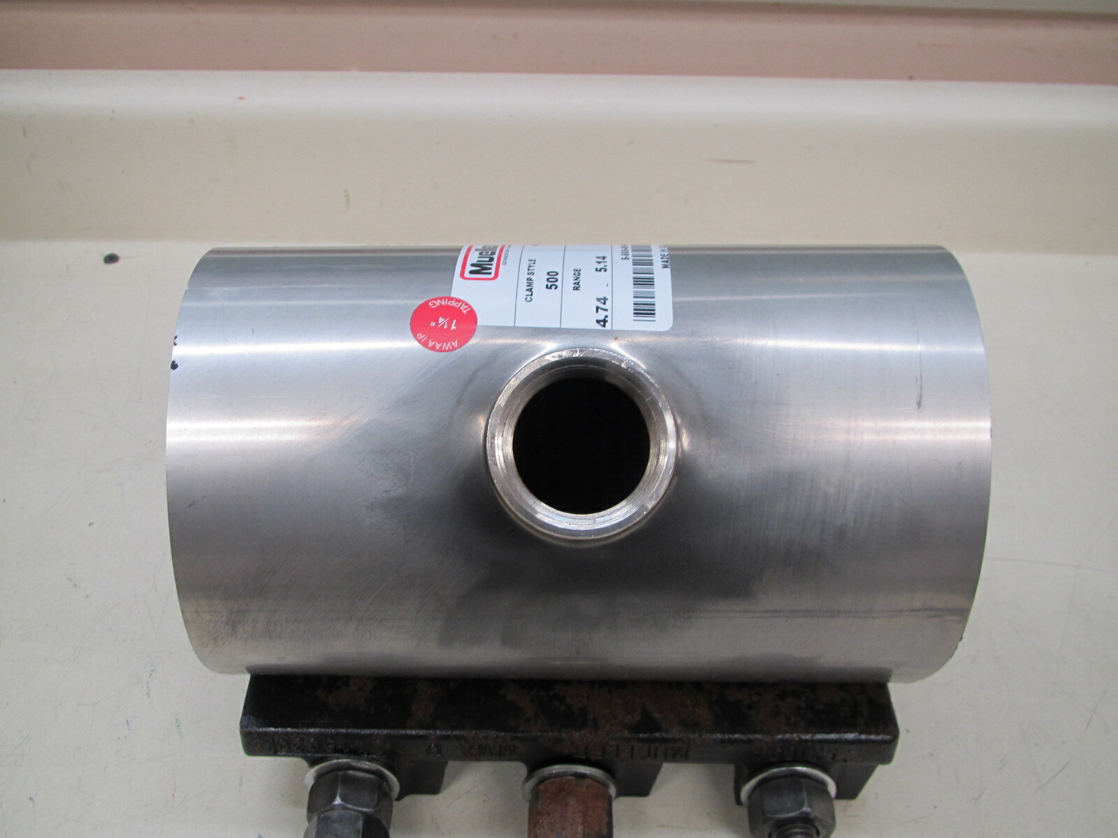 Mueller 500 Series 4" Servi-Seal Pipe Repair Clamp w/ 1-1/4" IP Service ...