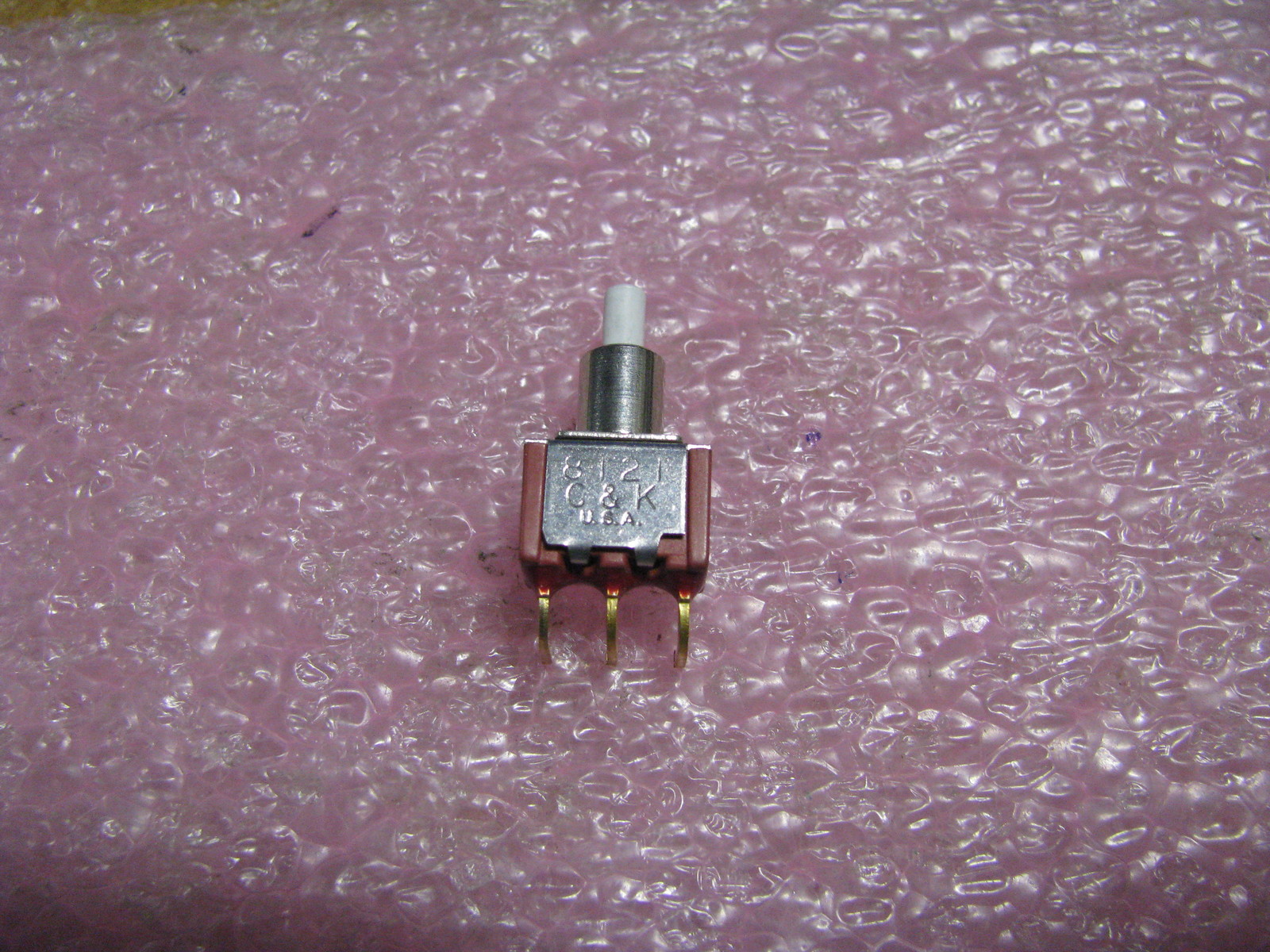 C & K PUSH BUTTON SWITCH # 8121SD9AGE NSN: 5930-01-138-9996 1A 120VAC ...