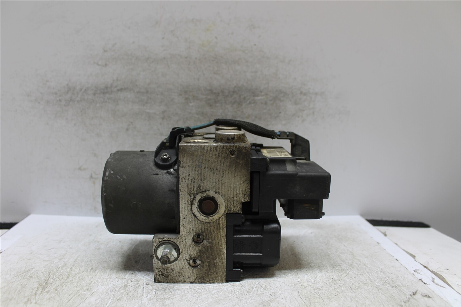 05-06 Ford F150 Pickup ABS Antilock Brake Pump Control 6L342C346AB OEM ...