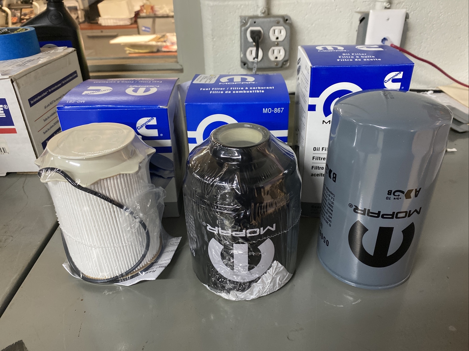 2013-2018 RAM 2500 3500 4500 6.7L Cummins Oil Filter Fuel Filter Kit ...