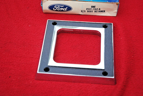 65 MUSTANG NOS FORD SHIFT BOOT RETAINER TRIM PLATE C5ZZ 7262 A FLAWLESS ...
