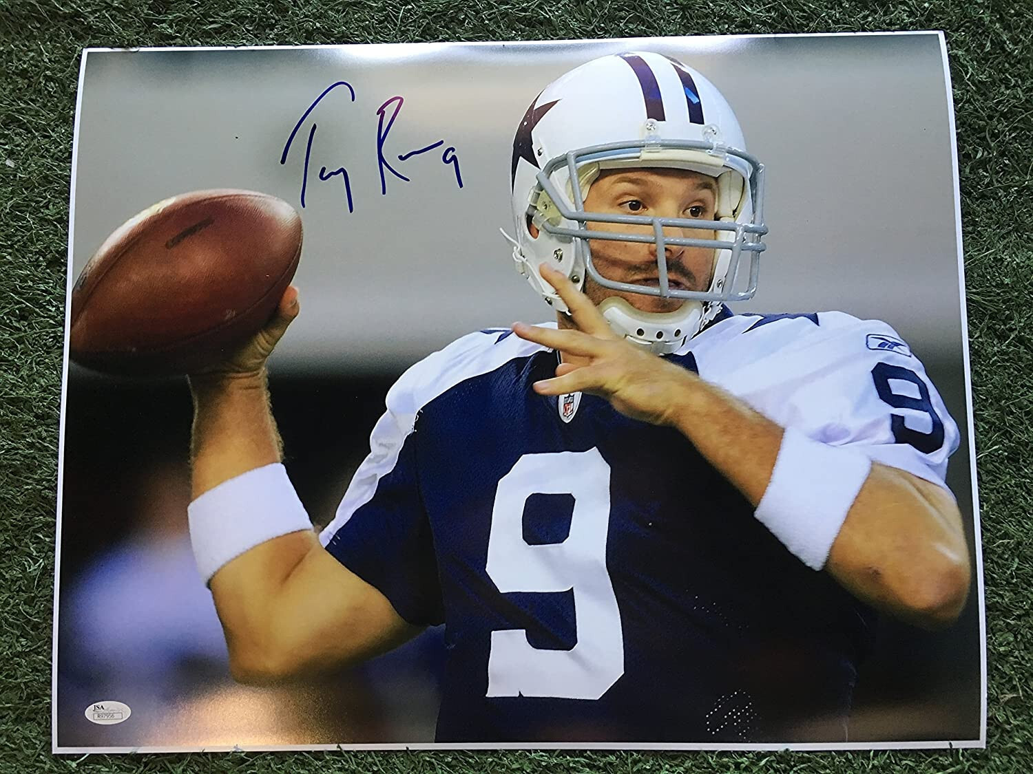 Tony Romo Autographed Memorabilia | Signed Photo, Jersey, Collectibles ...