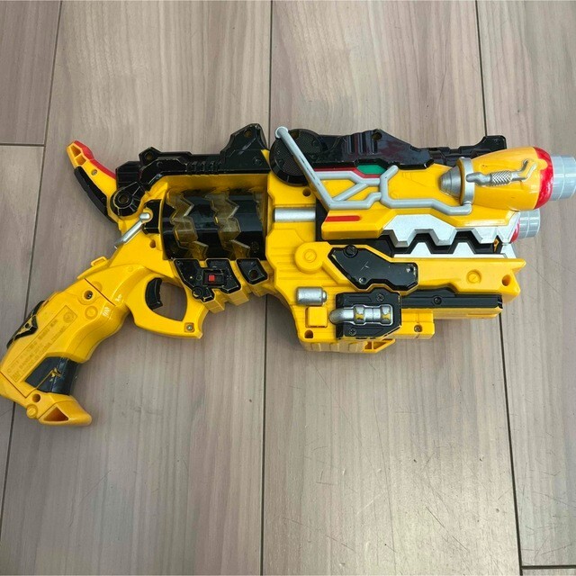 Bandai Power Rangers Dino Charge Kyoryuger DX Gaburevolver Gabu ...