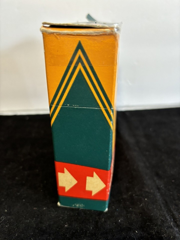 Vintage Crayola Crayons Brillant Colors Great Condition 64 Box 3 ...