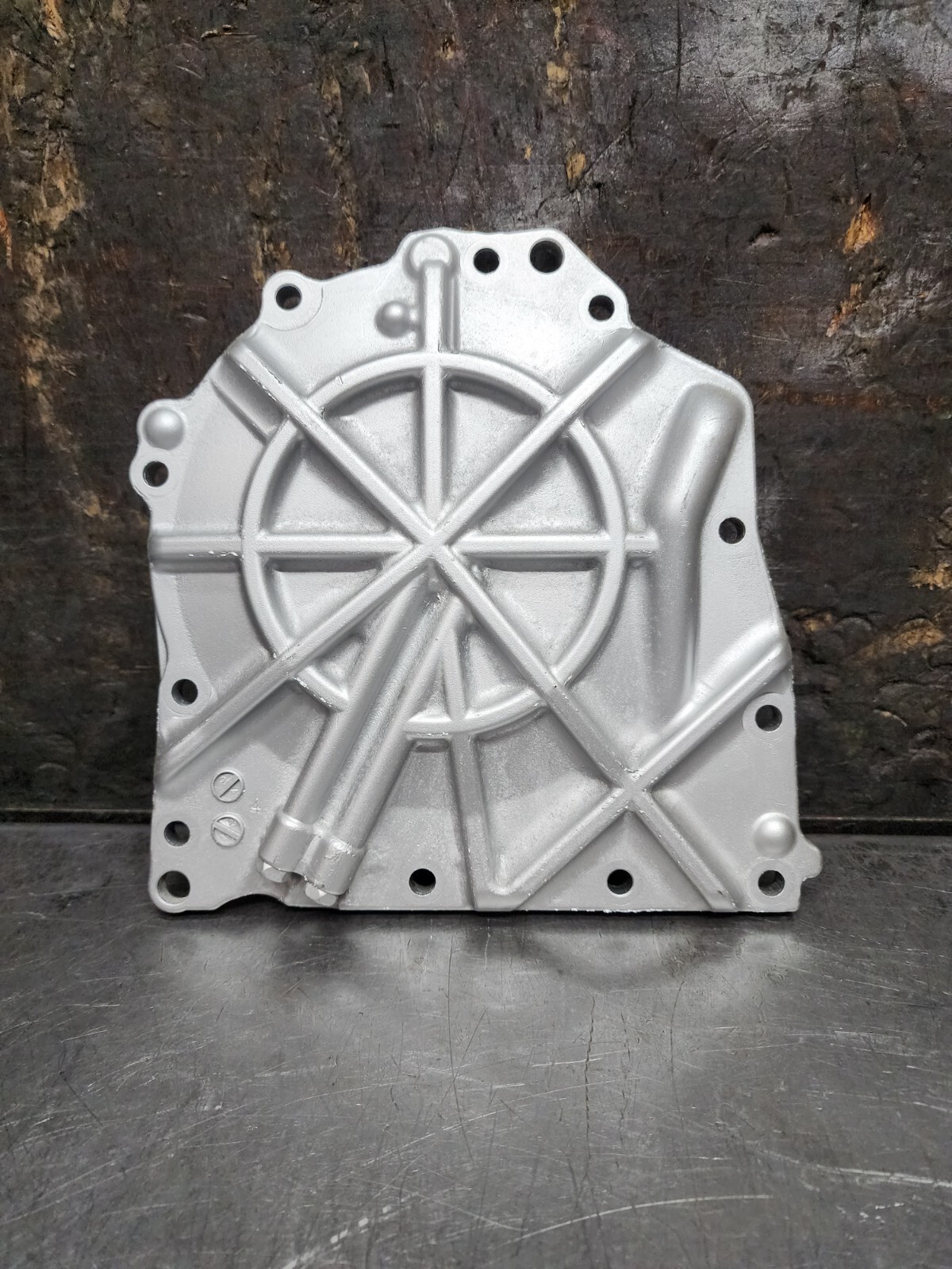 U140 TRANSMISSION REAR COVER LATE OIL BAFFLE 11 HOLES NO MOUNT SPECIAL ...