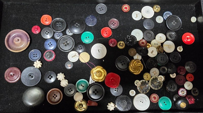 Lot of Assorted Vintage Buttons | eBay