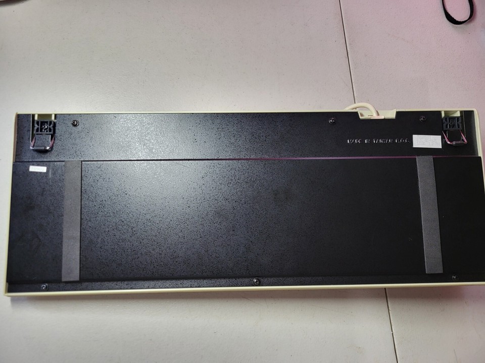 Vintage XT/AT Packard Bell 386 Keyboard BTC 5339S 5-Pin DIN AUTO SWITCH ...