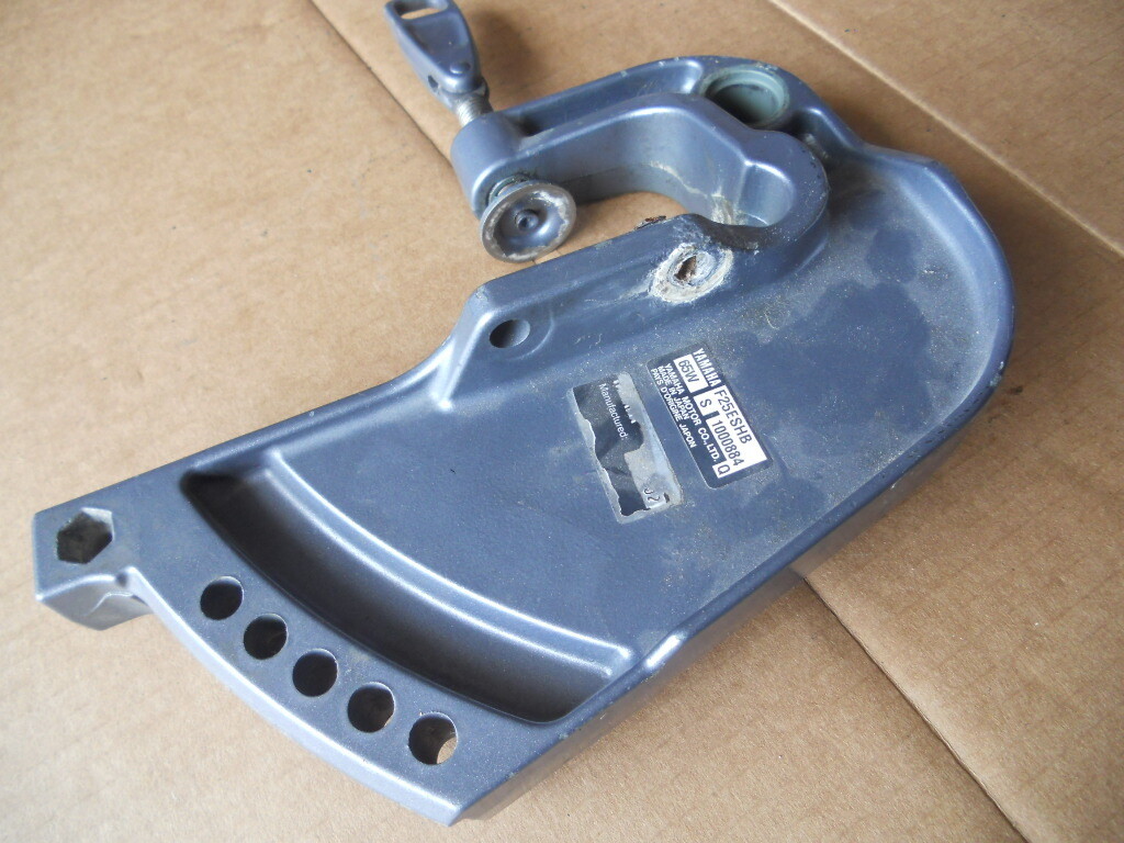 Yamaha OEM 25 HP Outboard Transom Clamp Bracket PORT 65W-43111-02-4D | eBay