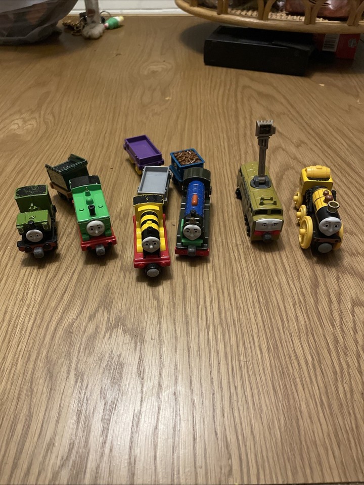 Huge 68 Vtg Thomas the Train & Friends Diecast Metal Magnetic Cars ...