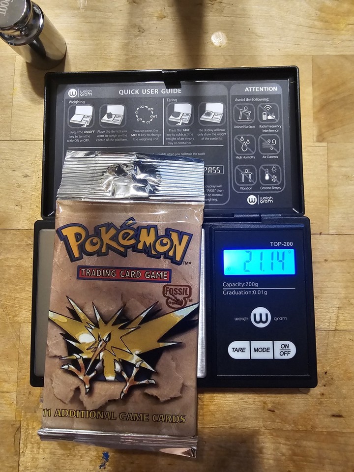 Pokém Fossil Booster Pack Zapdos Art Long Crimp Factory Sealed Rare ...