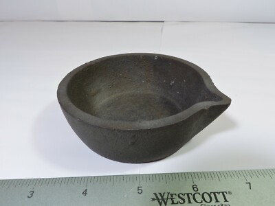 Vintage Round Cast Iron Lead Melting Pot With Pouring Spout 1/2 Cup | eBay