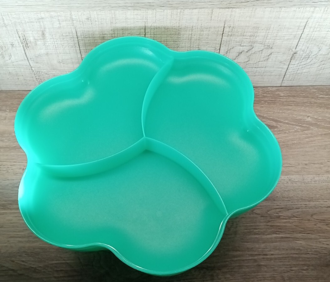VTG Tupperware Chip & Dip Green Serving Tray 1.5 Gal #4624A-2 Free ...