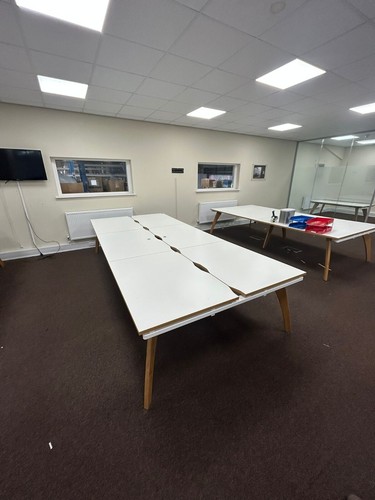 Oslo B2B 6-Seater Bench Desk 320 x 160cm in White & Natural Wood - SKU ...