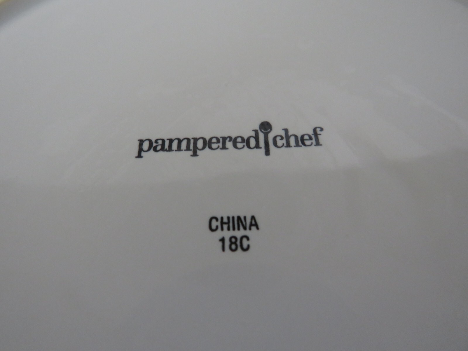 Pampered Chef Microwave Pasta Cooker Red Silicone Lid White Ceramic ...