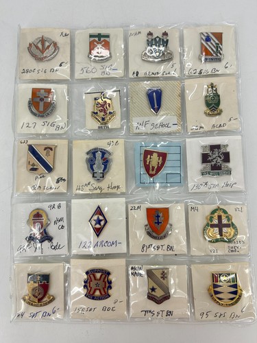 20 Assorted Army Crests DUI DI Signal Infantry Medical Hospital Support ...