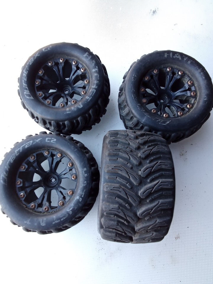 RC Car Wheels And Tyres RC Monster Truck 1/10 Wheels And Tyres 12mm Hex ...