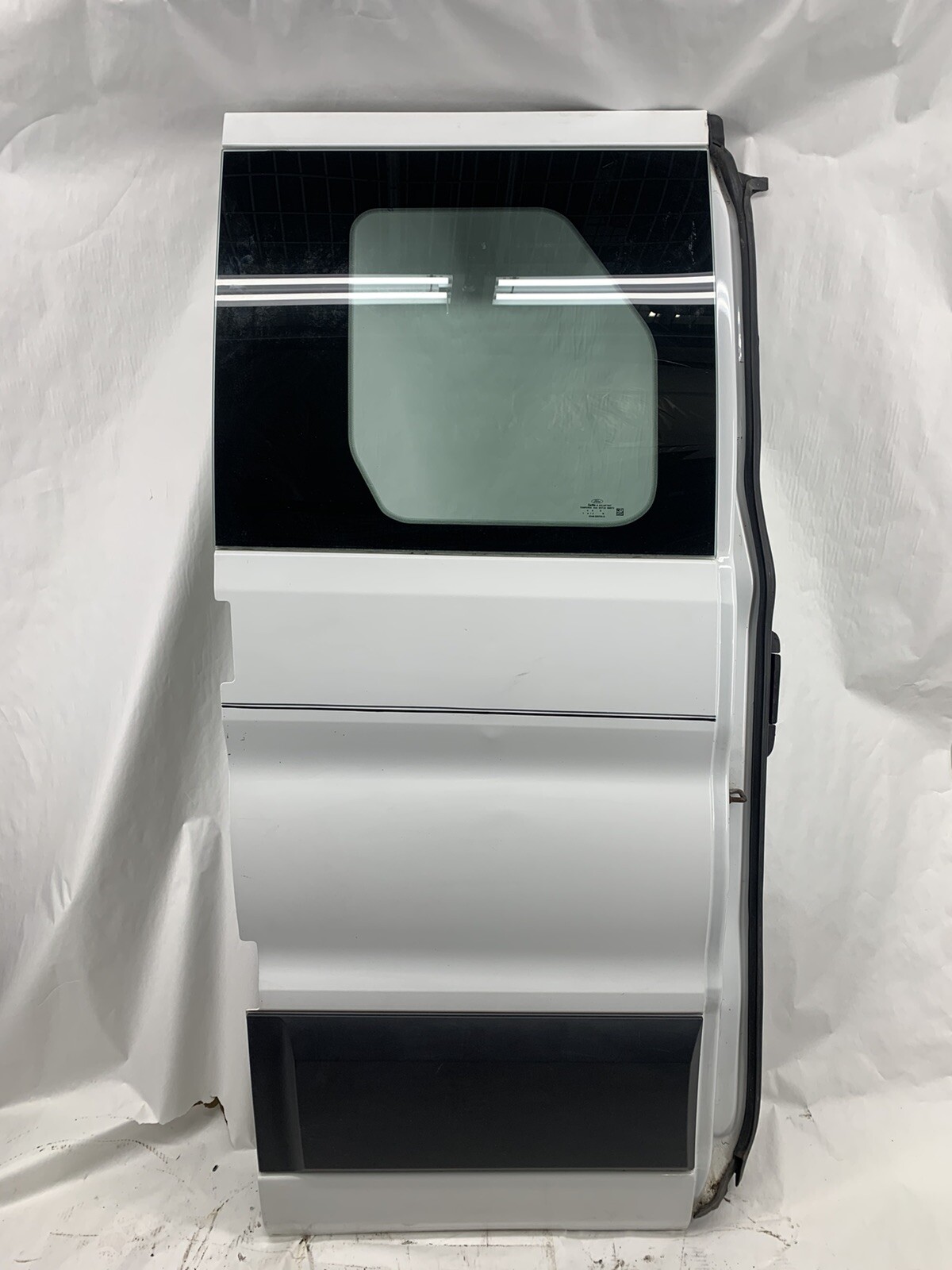 2014 2015 2016 2017 2018 Ford Transit T150 T250 T350 Rear Passenger ...