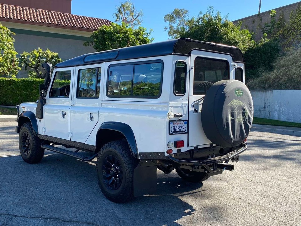 1985 Land Rover Defender FRAME OFF RESTORED / 5.3L VORTEC / A/C | eBay