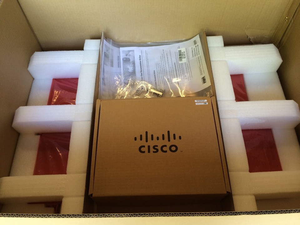 Cisco ASR-9006-AC-V2 2 A9K-RSP440-SE A9K-2X100GE-SE A9K-36X10GE-SE 2 ...