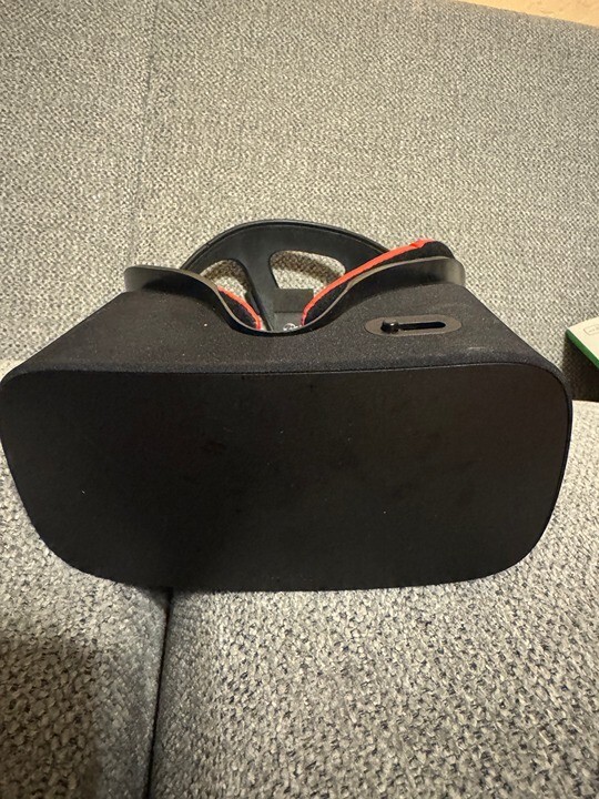 Oculus Rift CV1 Virtual Reality Headset HMA-A – VR Headset Only, No ...
