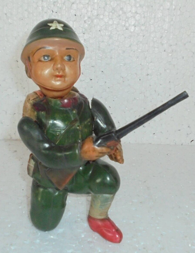Vintage Wind Up Fine Green Celluloid Army/Military Soldier With Gun Toy ...