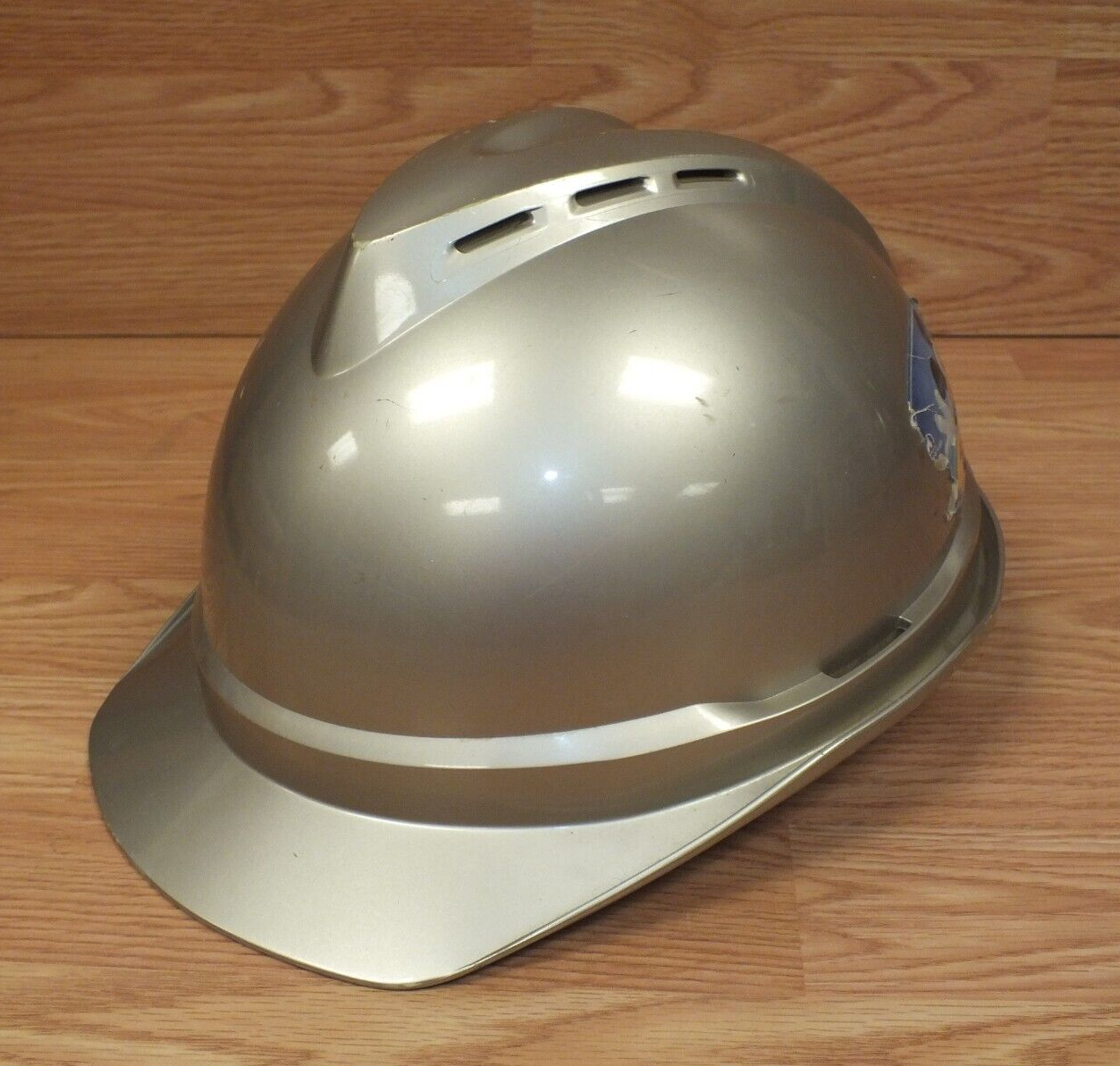 Genuine Shanghai Disney Resort Collectible Imagineer Hard Hat **READ ...