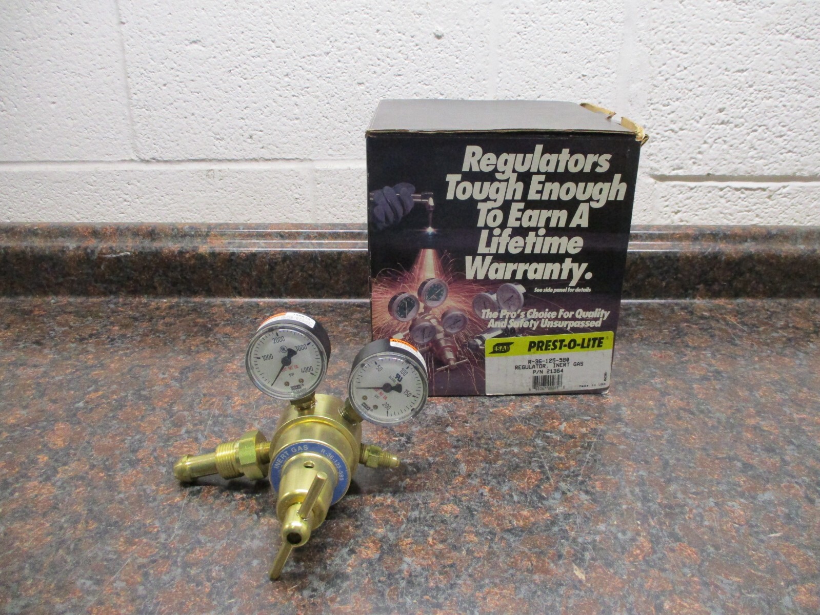 ESAB PREST-O-LITE R-36-125-580 CYLINDER REGULATOR INERT GAS for sale ...