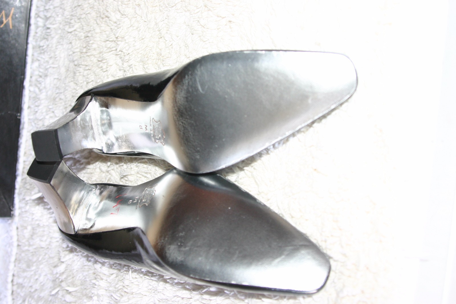 NIB Yves Saint Laurent Biba black patent leather shoe w/ Silver heel ...