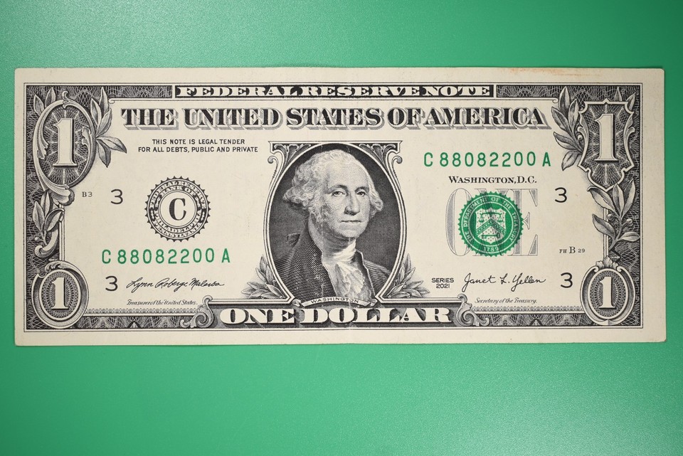 Fancy Serial Number TRINARY 8-0-2 One Dollar Note Series 2021 88082200 ...