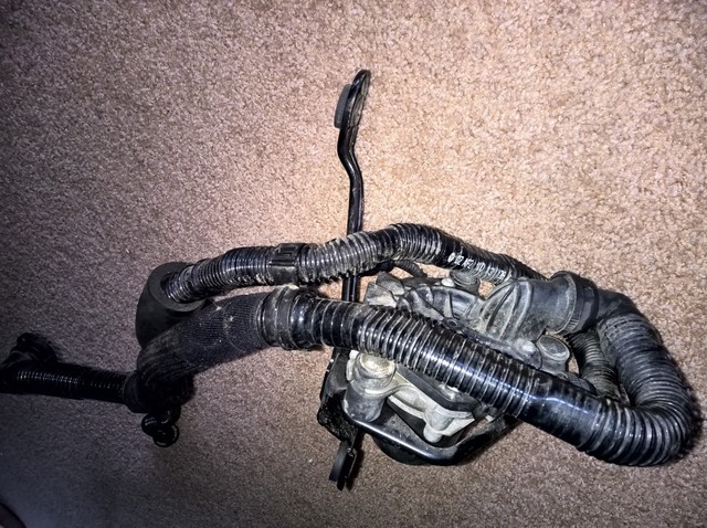 VOLKSWAGEN\AUDI 06J131097D COMBINATION VALVE and AIR INJECTION PUMP ...