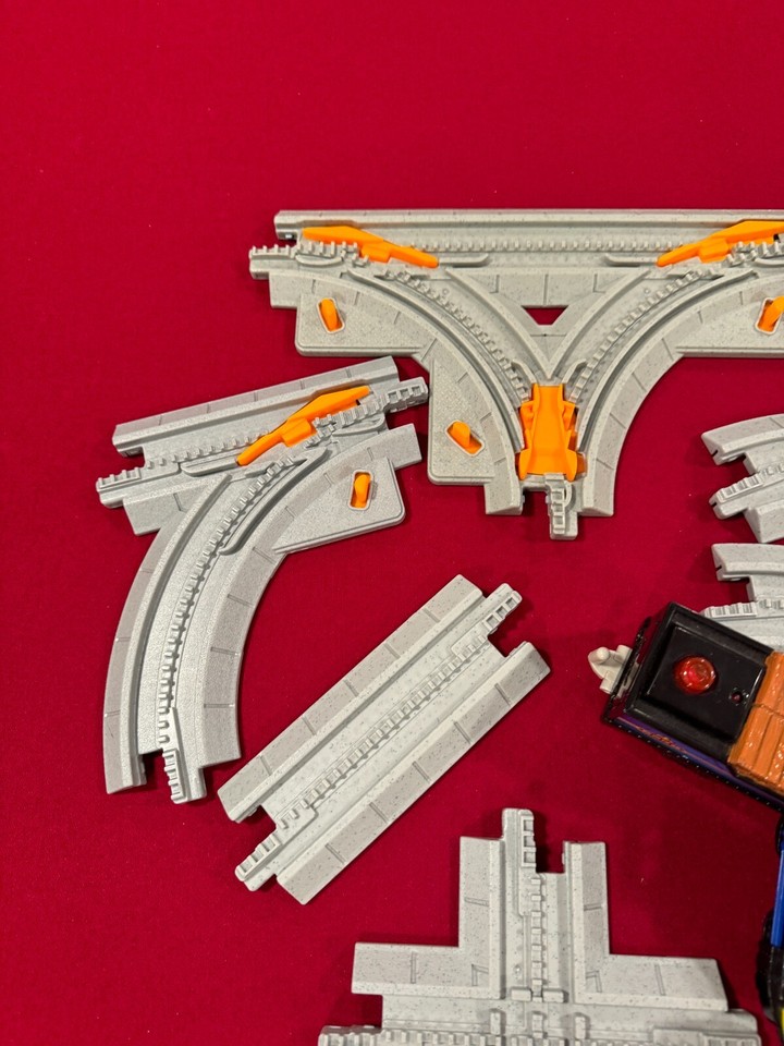 Fisher Price Geo Trax Train Set Parts and Locomotive FOR PARTS READ | eBay