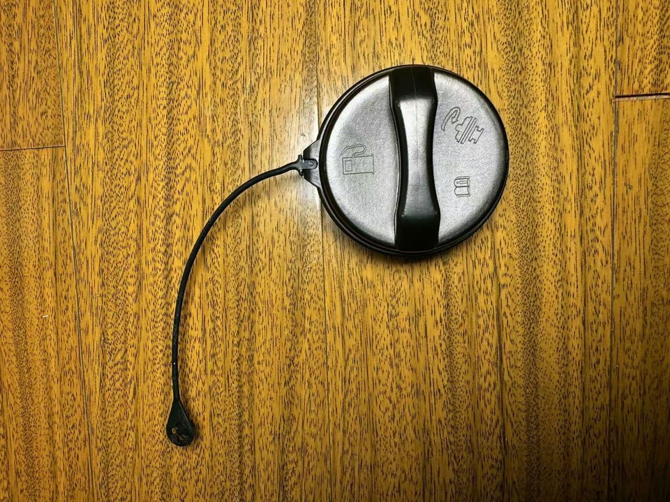 NEW Fuel Gas Tank Cap w/o Locking Fit For Chevrolet C6 Corvette 2006-13 ...