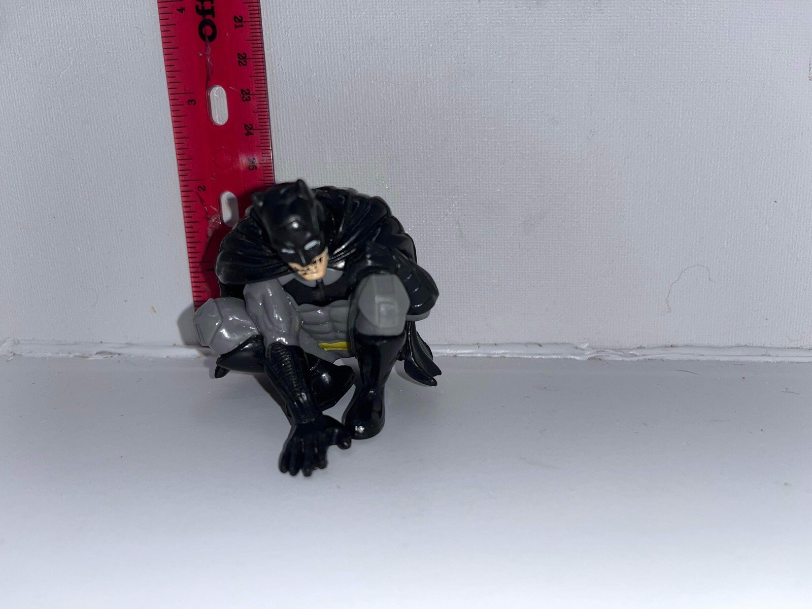 Batman Crouching Kneeling Figure Toy Or Cake Topper 2.5" 1990’s Action ...