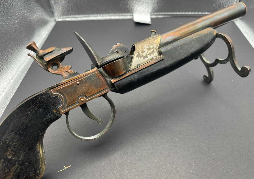 Vintage Pirate Derringer Pistol Long Barrel Bronze Table Lighter ...