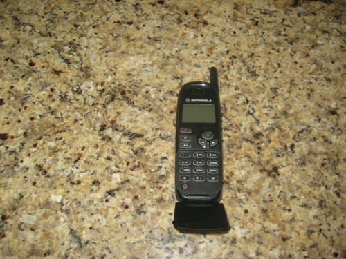 Vintage Motorola Voicestream 92302 92302XWXBA Black Cellular Phone ...