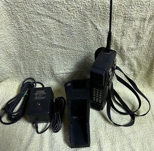 Vintage Radio Shack Cellular Phone CT-301 with charging station, case ...