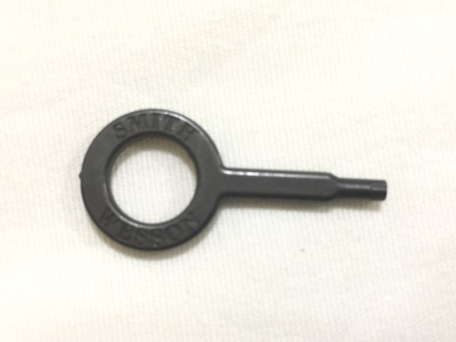 Smith & Wesson 29896 Key for Revolver Internal Lock for sale online | eBay