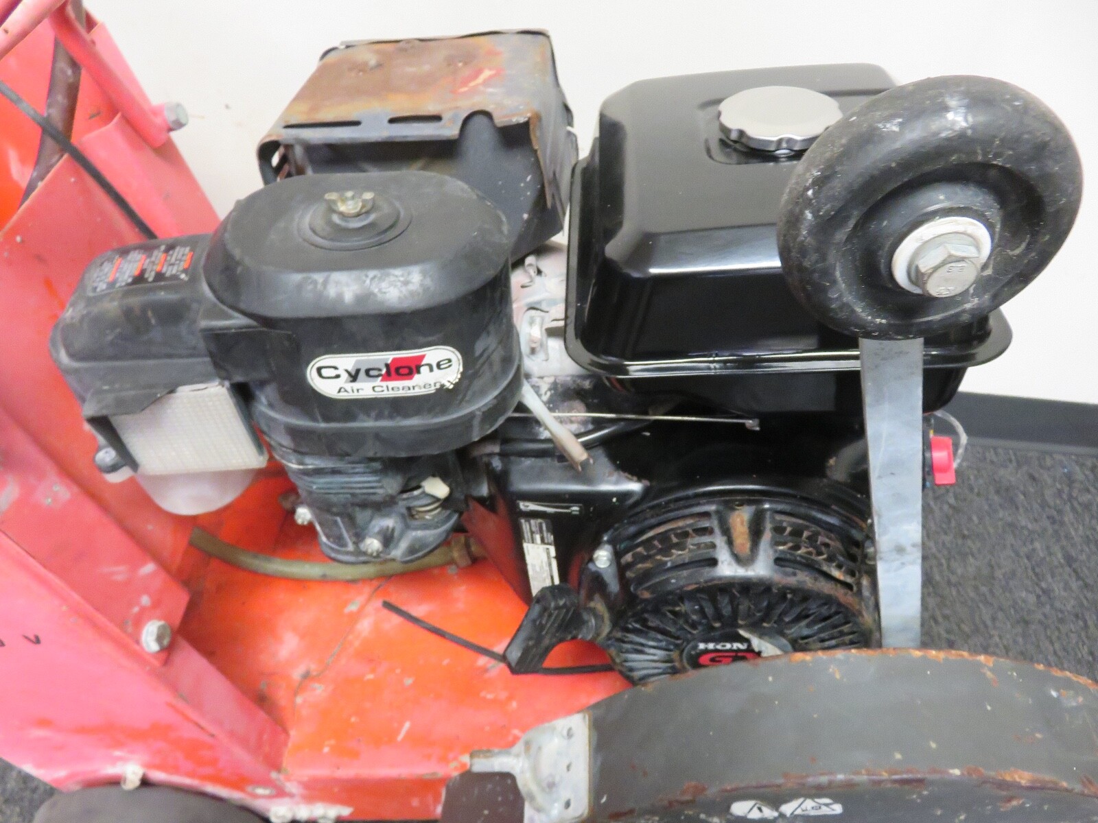 Husqvarna FS400 LV Concrete Asphalt Walk Behind Road Floor Water Cooled ...