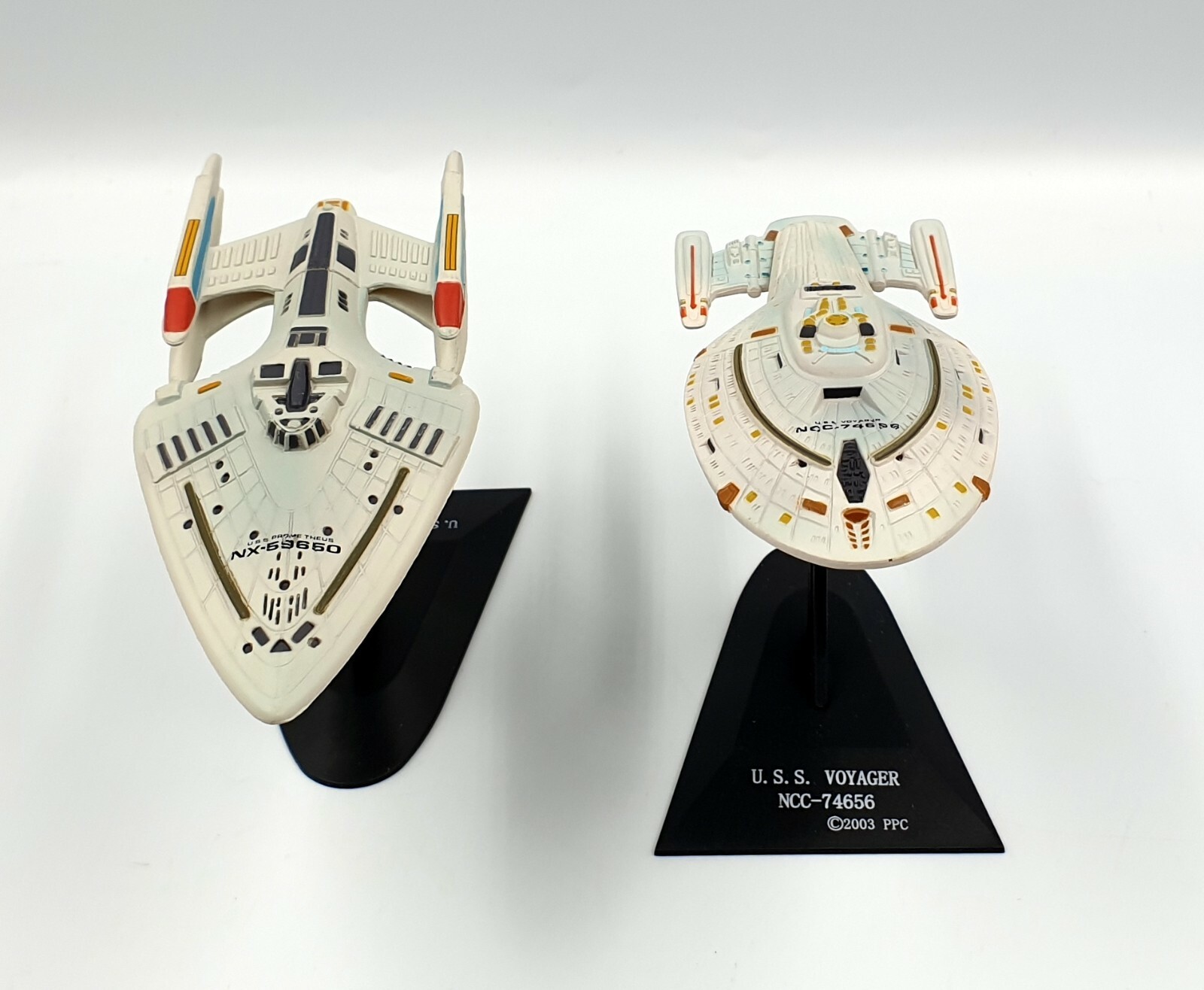 STAR TREK VOYAGER : U.S.S. PROMETHEUS NX-59650 & U.S.S VOYAGER NCC ...