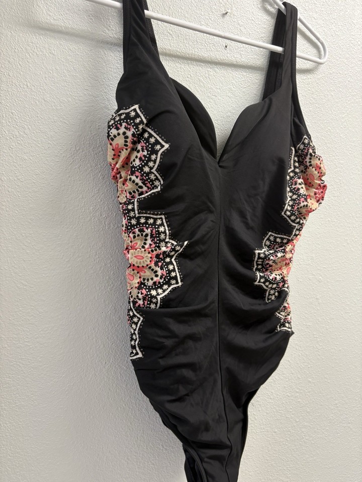 MIRACLESUIT BATHING SUIT WOMENS 12 Black PINK Handkerchief Print RUCHED ...